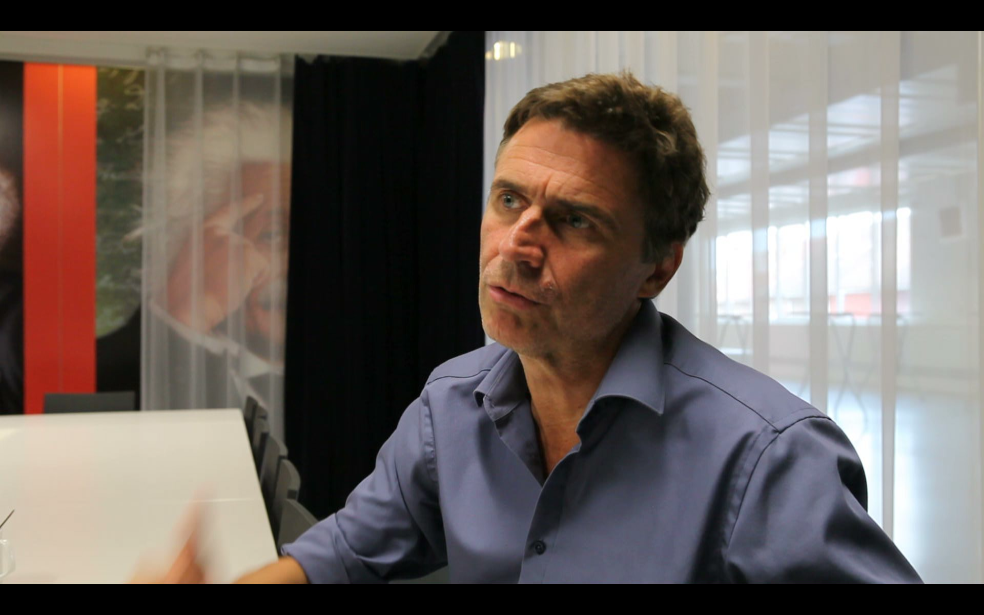 Erik Van Looy over de Hollywoodplannen van Woestijnvis en Matthias ...